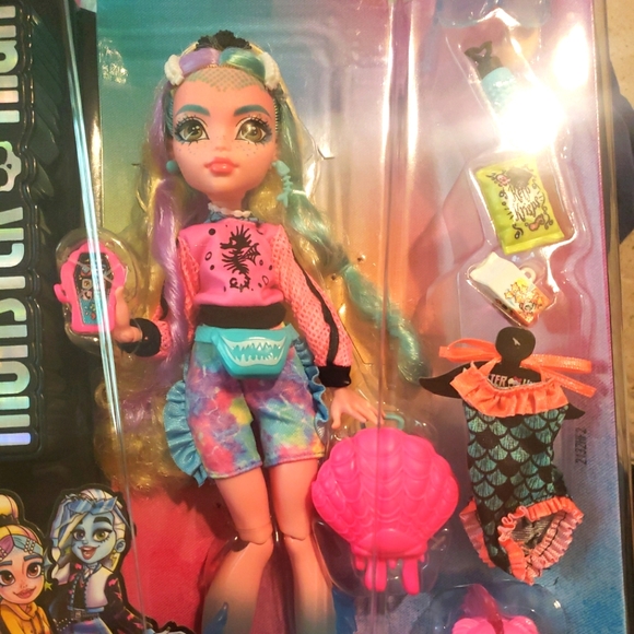 monster high | Toys | 222 Monster High Lagoona Blue And Neptuna Nib ...